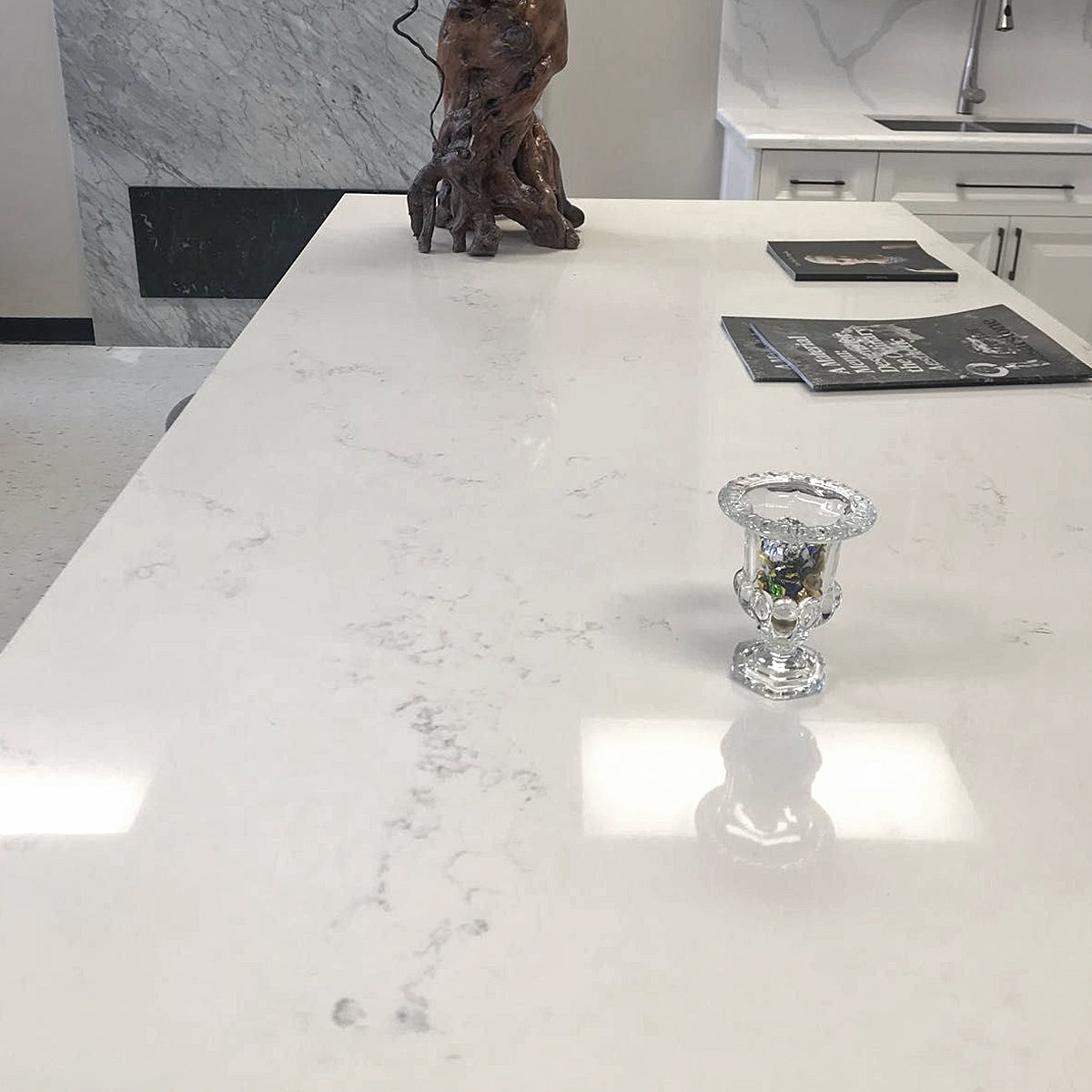 Lucent Quartz Countertop LQ3005 Cloudy Bay